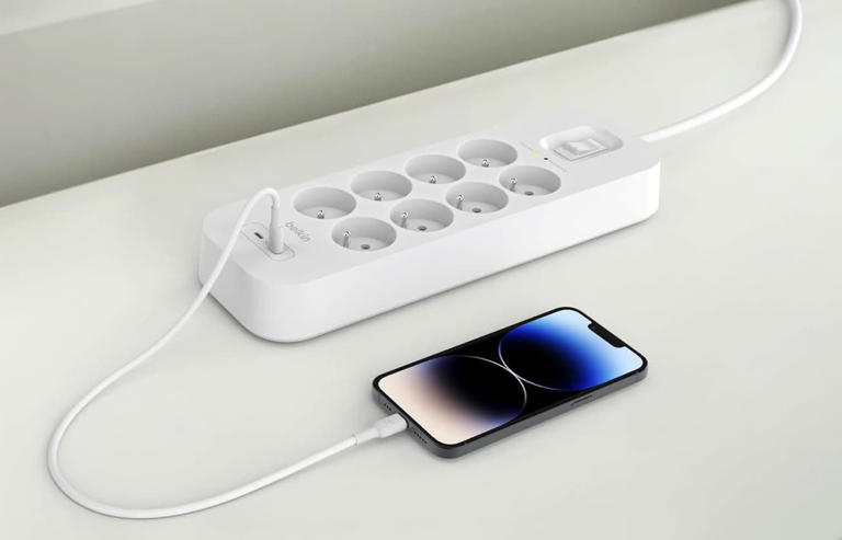 Promo : la multiprise parafoudre Belkin 8x avec double port USB-C à 38