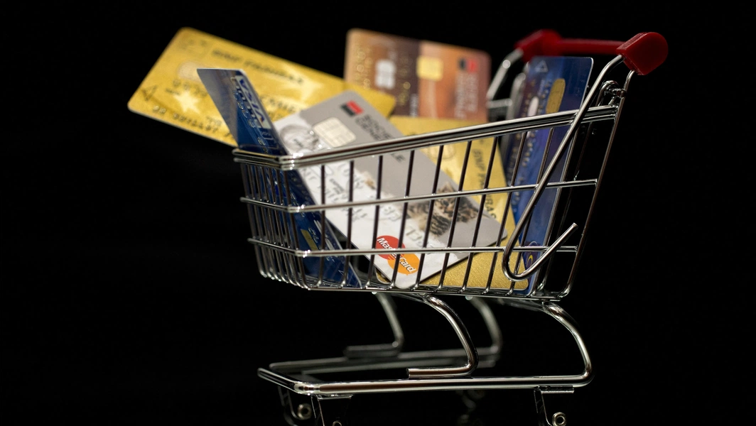 12 common habits that drain your finances