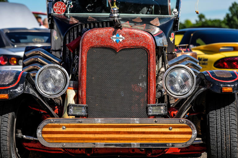 Car enthusiasts flock to Louisville for Hot Wheels Legends Tour