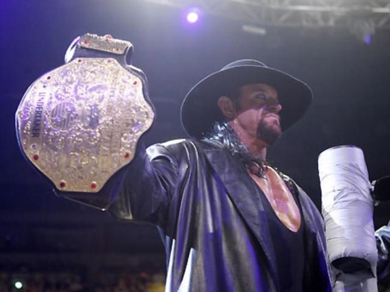 Undertaker and Rey Mysterio play dumb about CMLL on the Six Feet Under ...