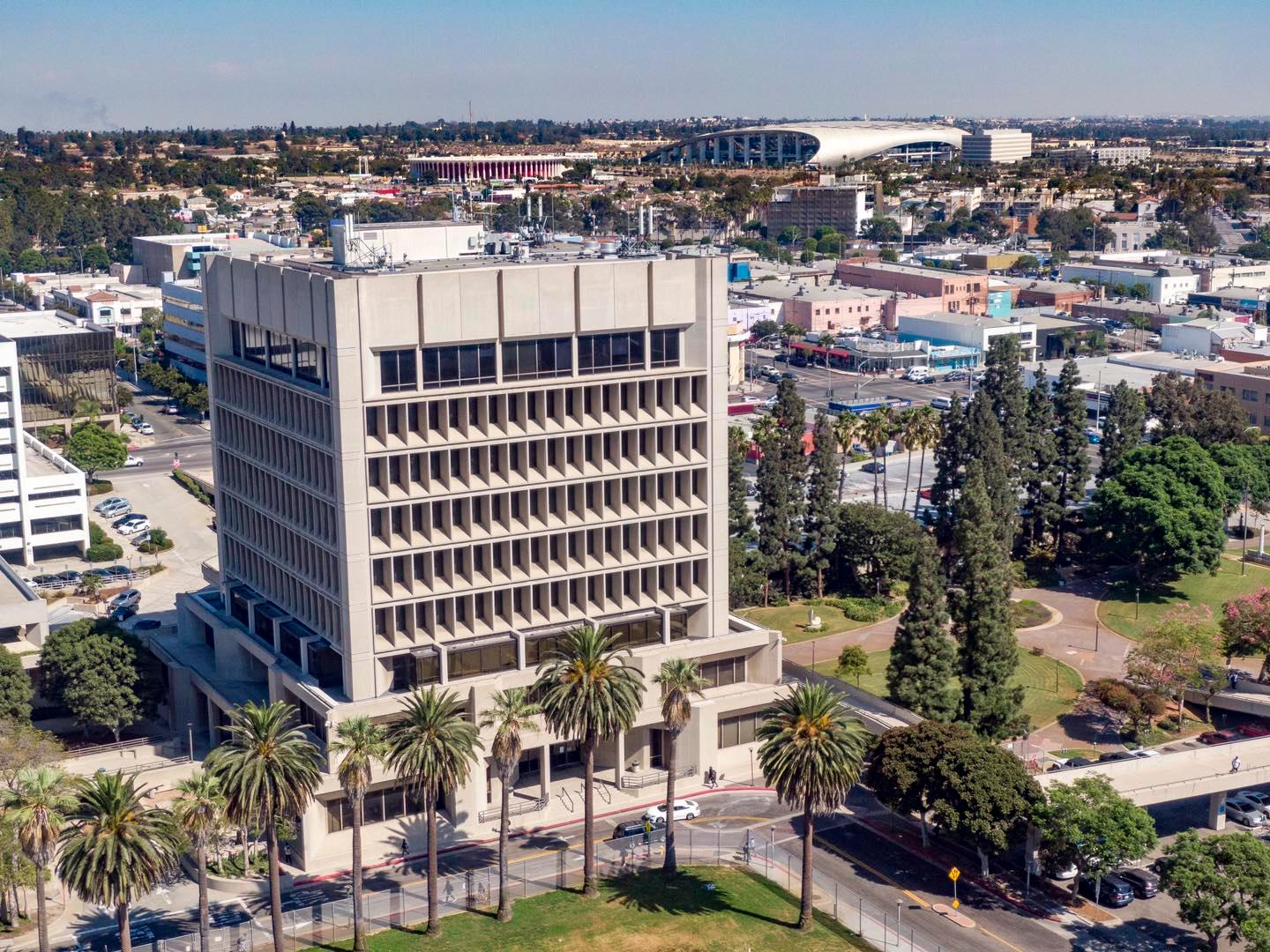 Inglewood's basic financial statements show deficits in parking ...
