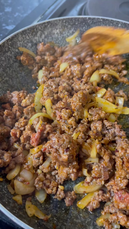 Easy cheesy beef wraps ready in minutes