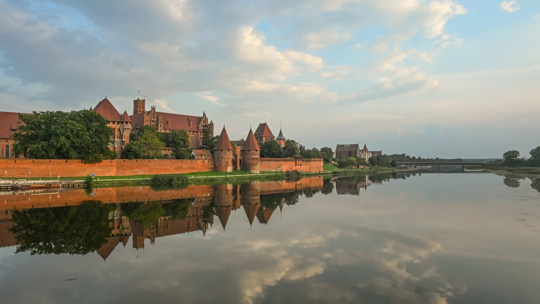 10 of the world's most impressive castles