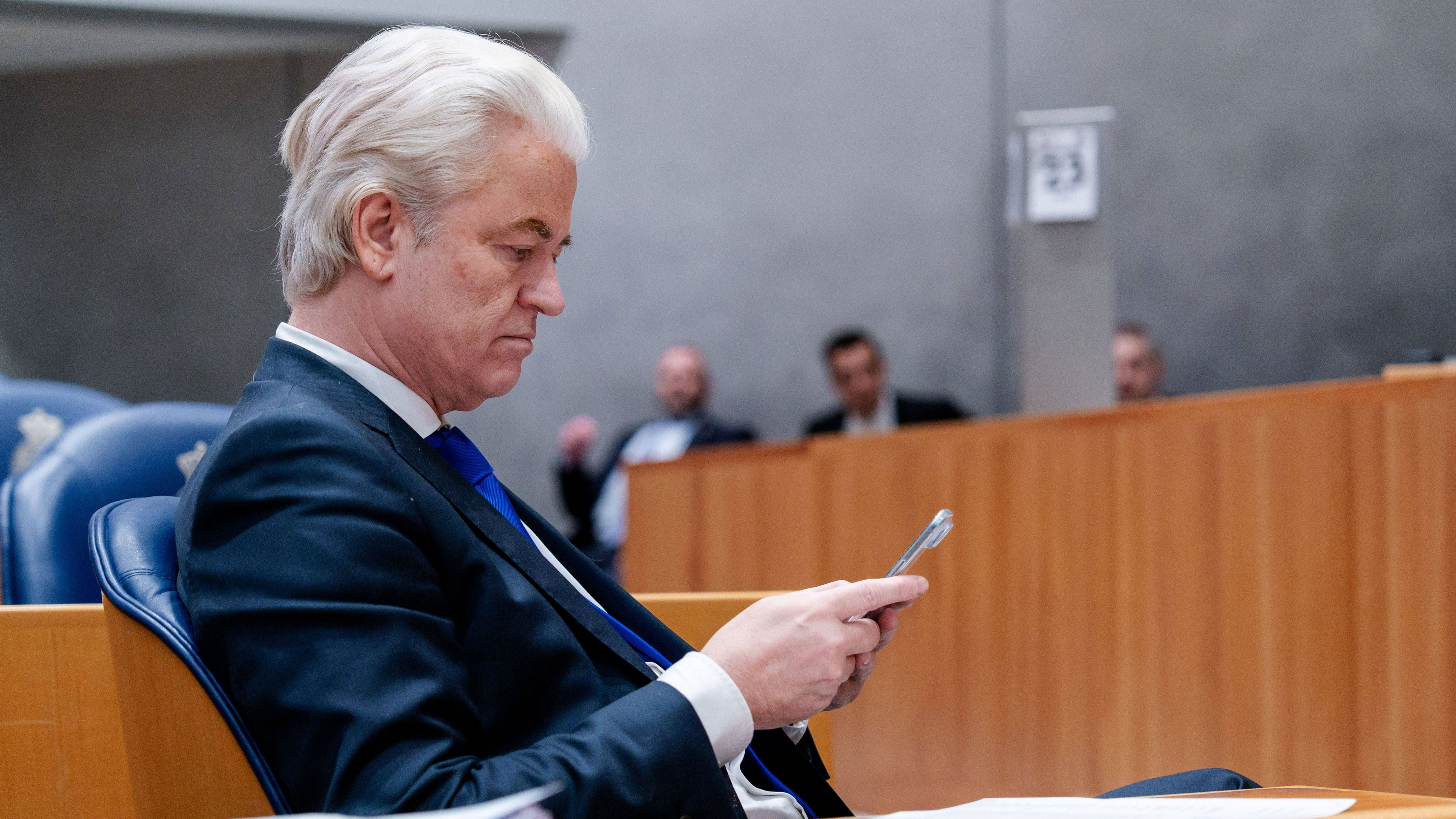 Geert Wilders plaatst bizarre scheldtweet vlak voor WK-start van Marokko