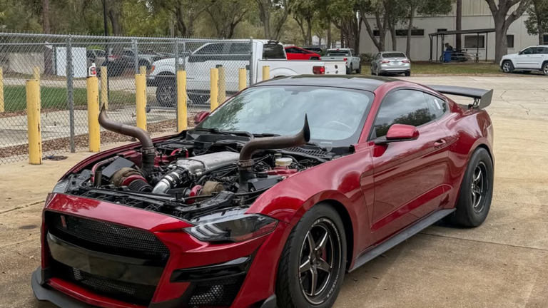 This 1,000-HP twin-turbo Ford Mustang turns its engine bay into a ...