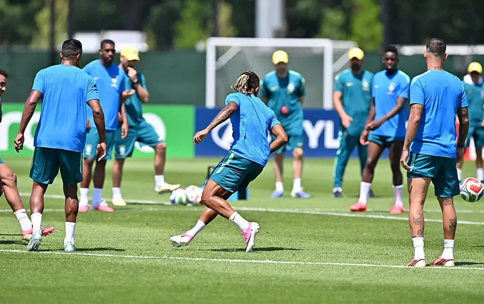 Brazil, Morocco and Switzerland chase early World Cup edge