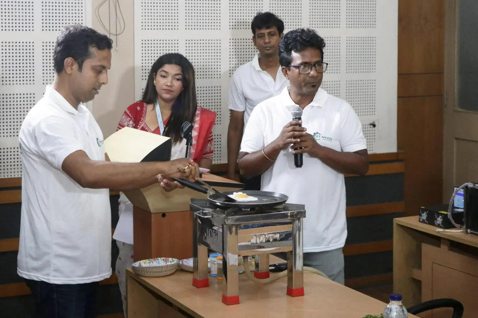 IIEST start-up unveils clean-energy cooking system