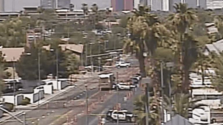 Las Vegas police respond to barricade near Vegas Valley Drive; SWAT ...