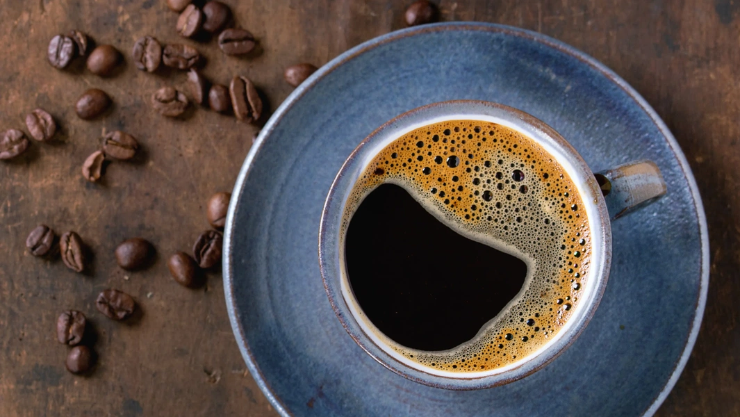 15 common foods and drinks that stain teeth