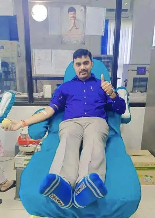 Teacher’s blood donation network helps save 48k lives