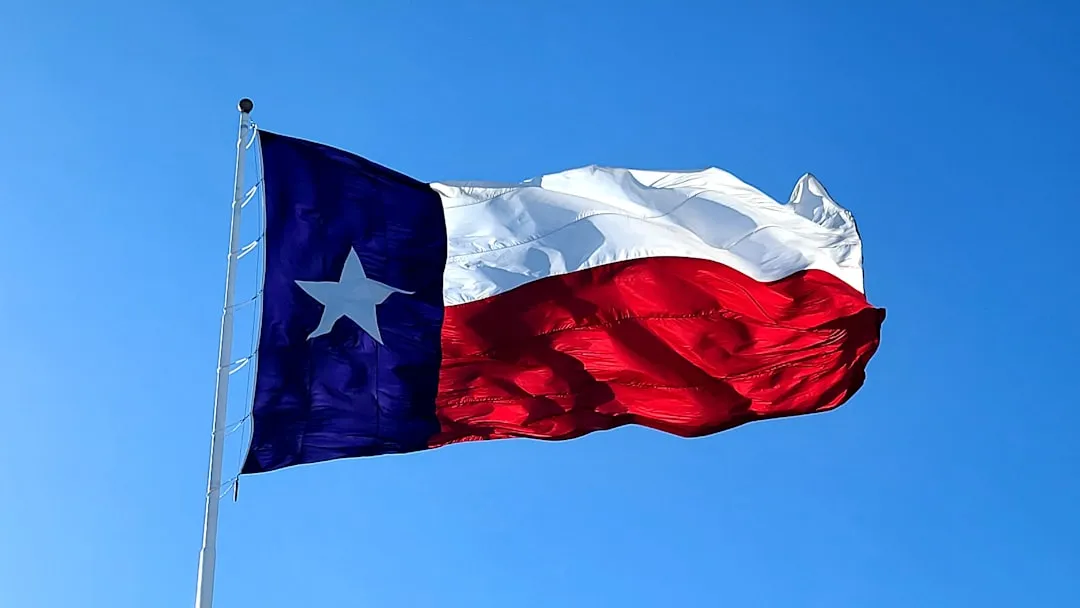 Millions of travelers are suddenly obsessed with small Texas town. Why ...