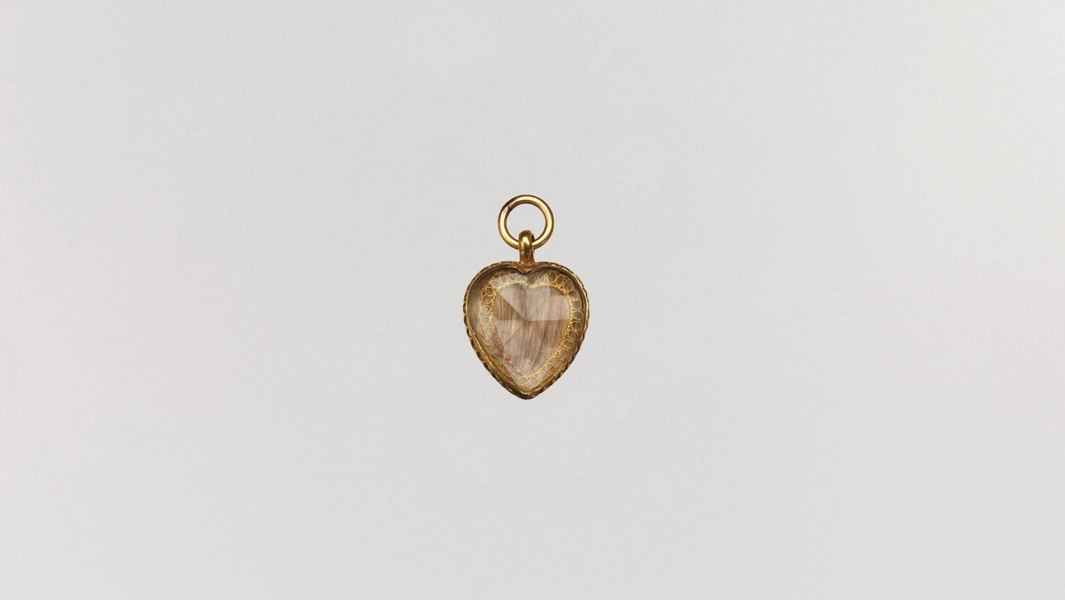 8 meaningful gifts to hand down