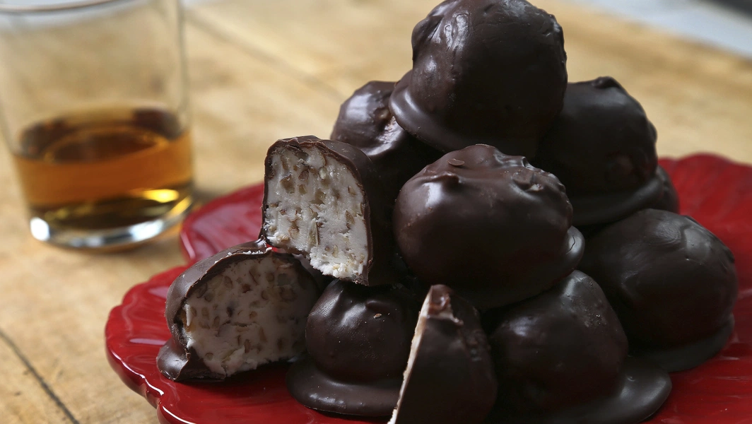 12 unique regional snacks across the United States