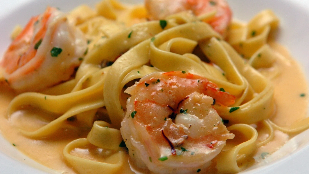 6 flavorful shrimp pasta dishes