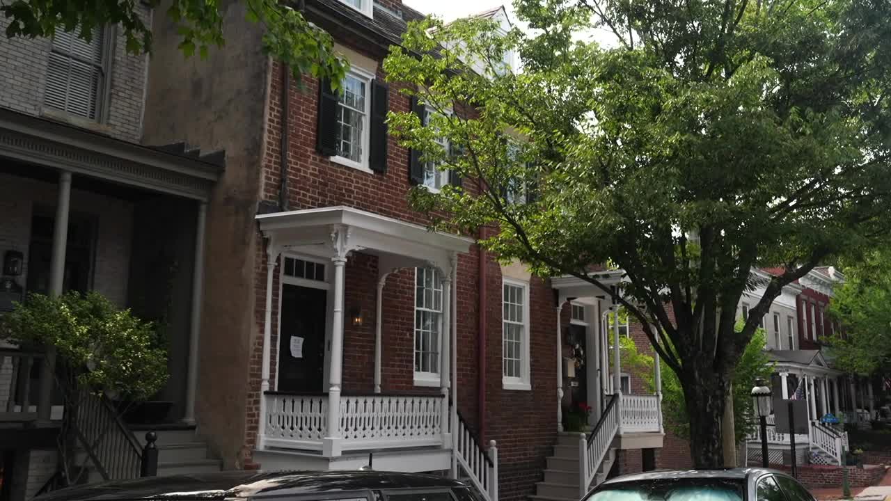 Bill Martin estate sale draws community to Church Hill for final farewell
