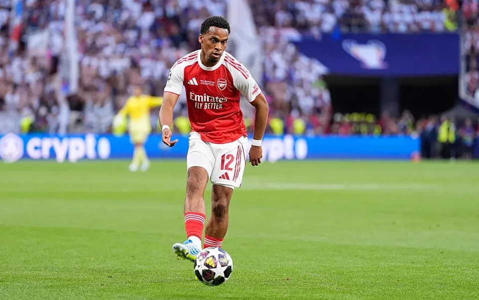 Timber admits slow recovery, season start in doubt for Arsenal