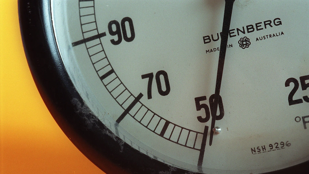How to diagnose and fix low engine oil pressure