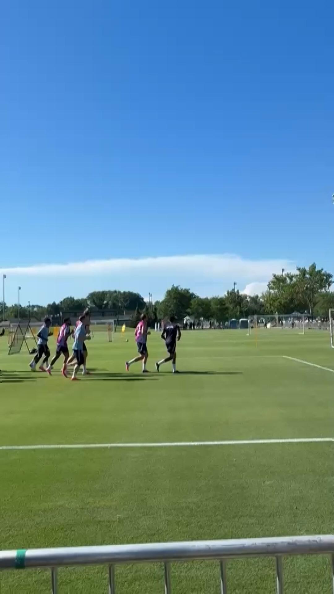 Cheers for England as Tuchel's men begin first training session at ...