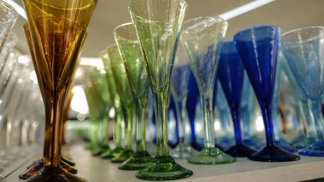 How to identify valuable antique glassware