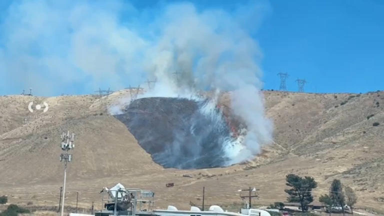Brush fire burning near Palmdale triggers evacuation orders, warnings ...