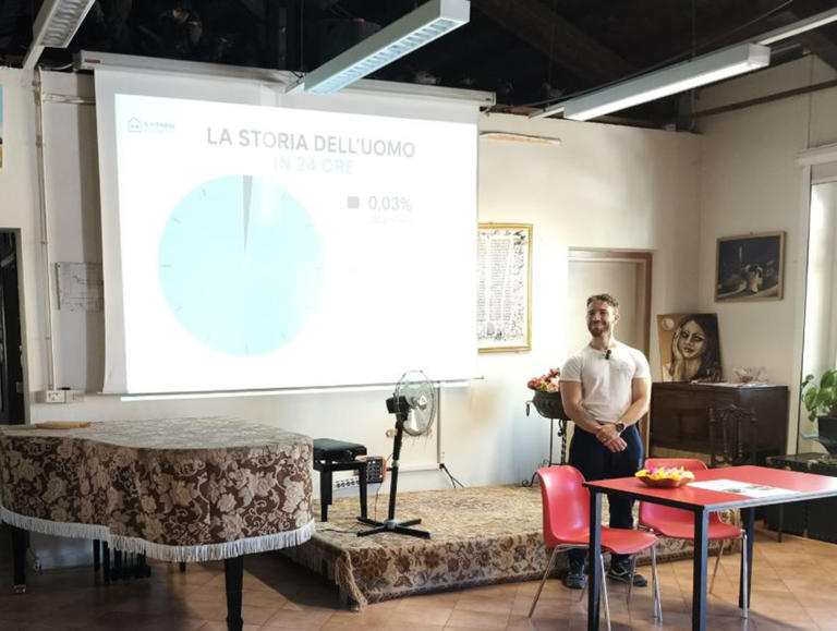 Alessandria, in mostra 'La storia dell'uomo in 24 ore' tra cibo ...