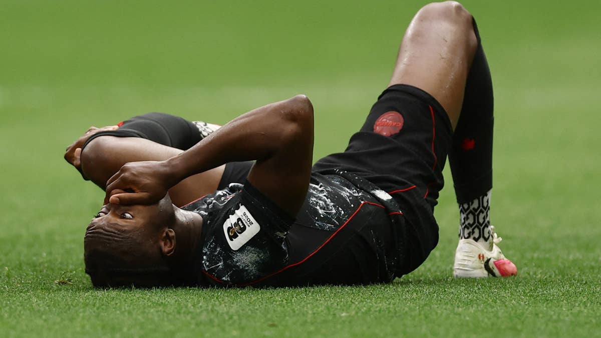 Canada's Ismael Kone suffers serious leg injury in World Cup match ...