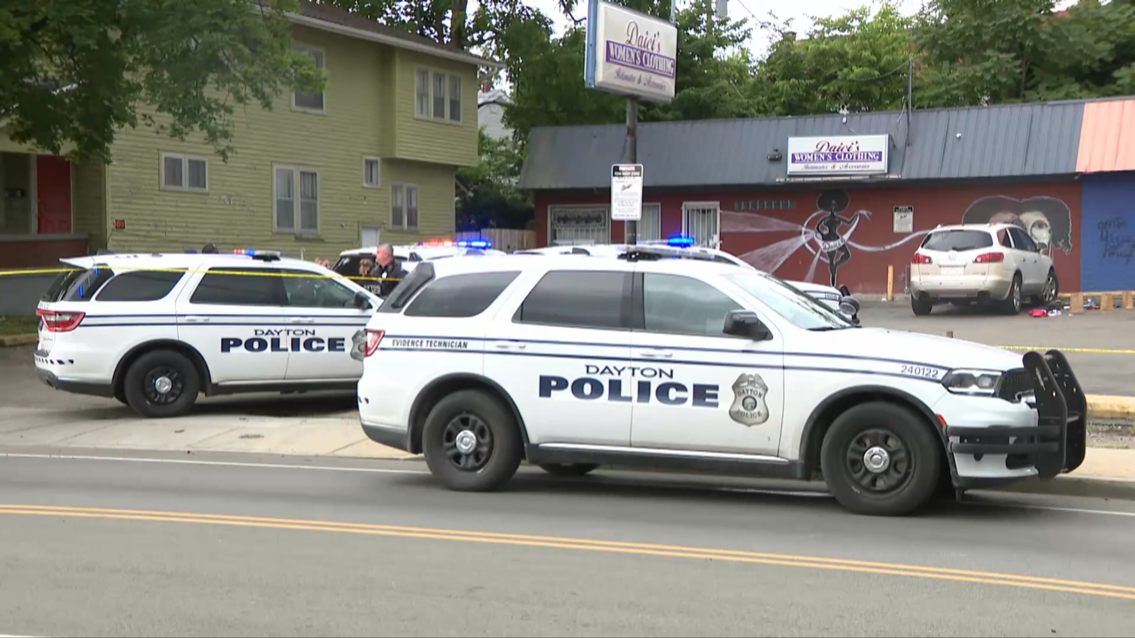 Teen charged with murder in deadly convenience store shooting