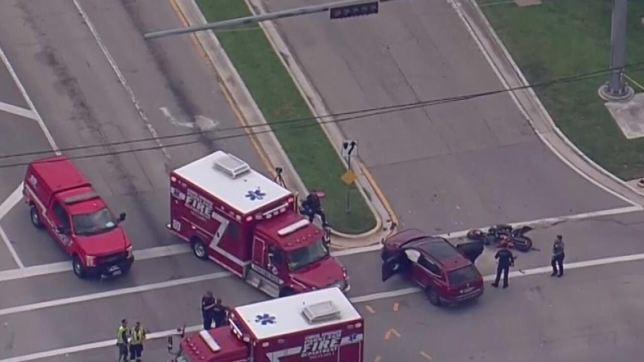 Motorcycle crash in Coral Springs kills a man