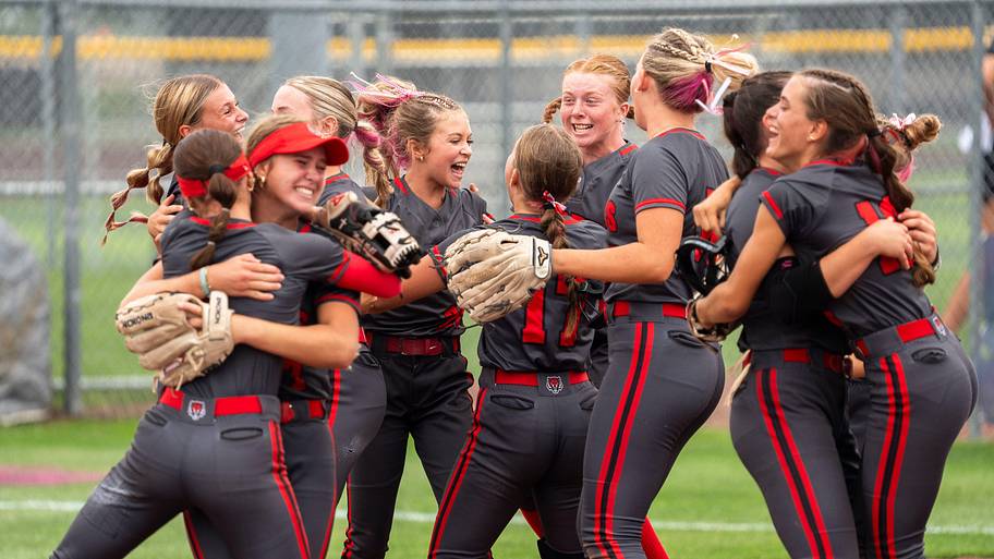 New No. 1 emerges in latest Iowa high school softball class rankings