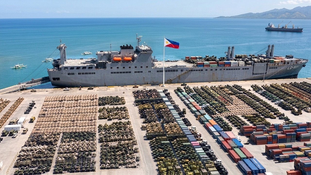 How US is Unloading Billions $ Worth of Military Hardware at Asian Ports