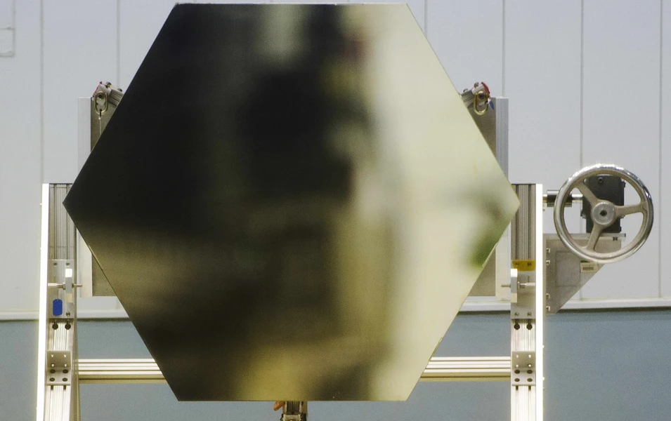 Study finds mirror stability key to detecting Earth-like exoplanets