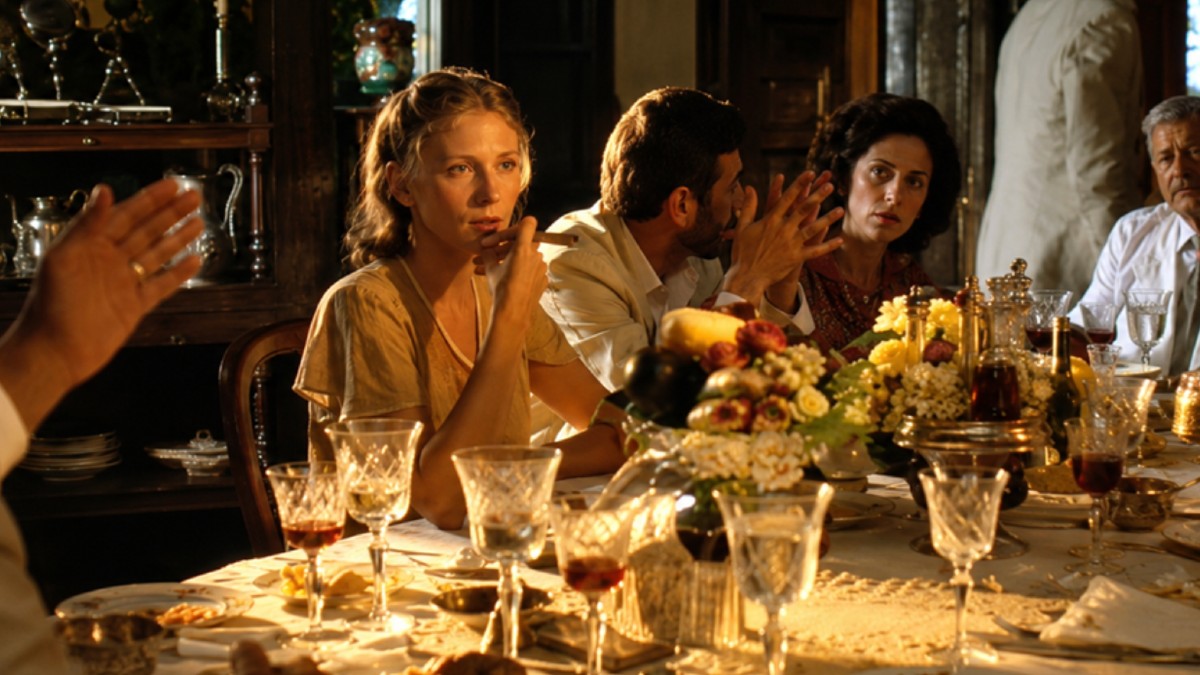 14 deleted scenes that would have changed these films forever