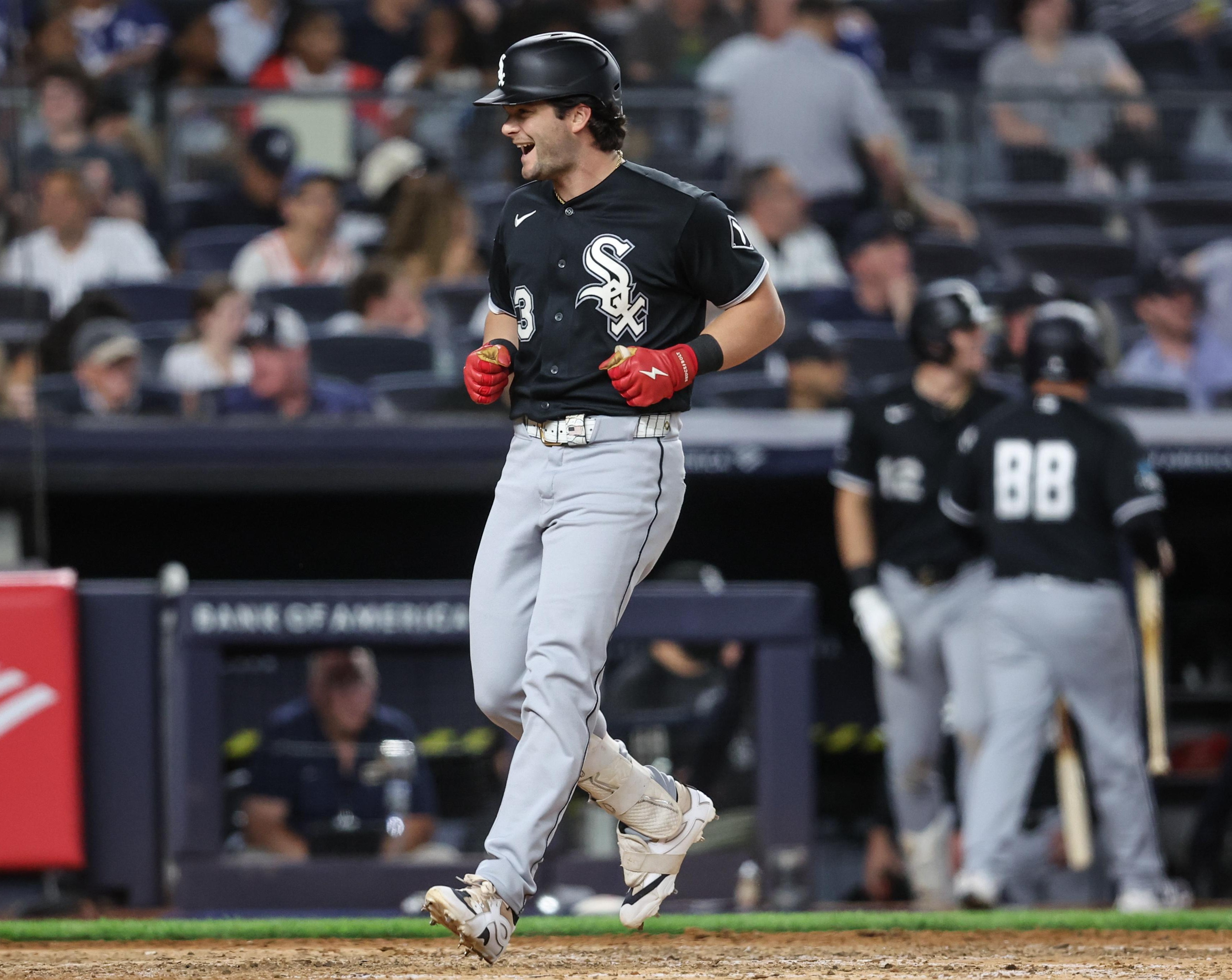 Benintendi grand slam powers White Sox past Yankees, avoids Bronx sweep