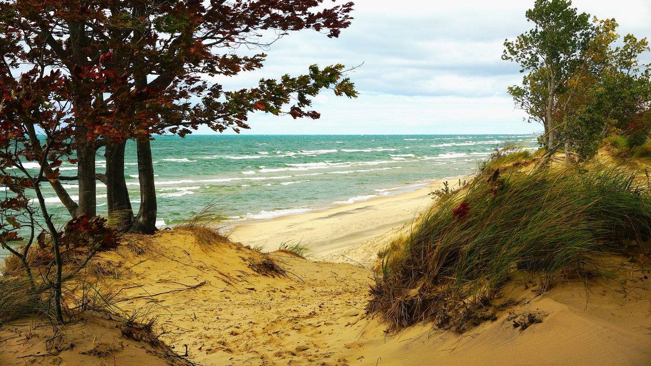 No boardwalks, no snack bars, no crowds: just 2.5 miles of wild Lake ...