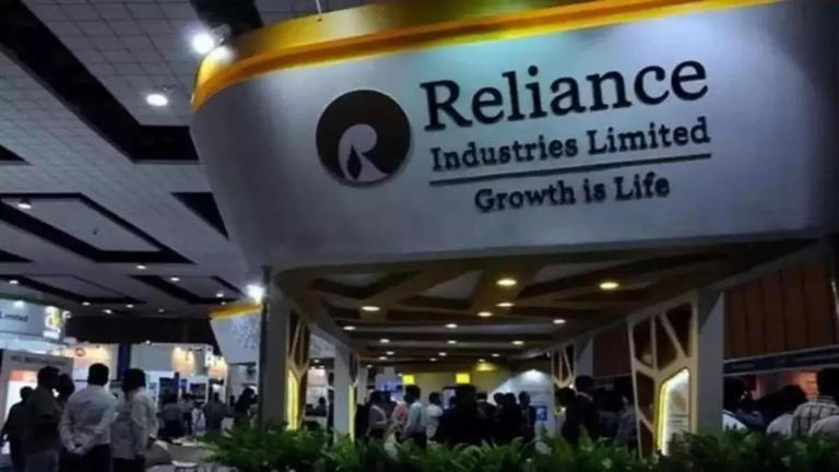 RIL AGM: Reliance Industries shares fall 2% amid Mukesh Ambani's big ...