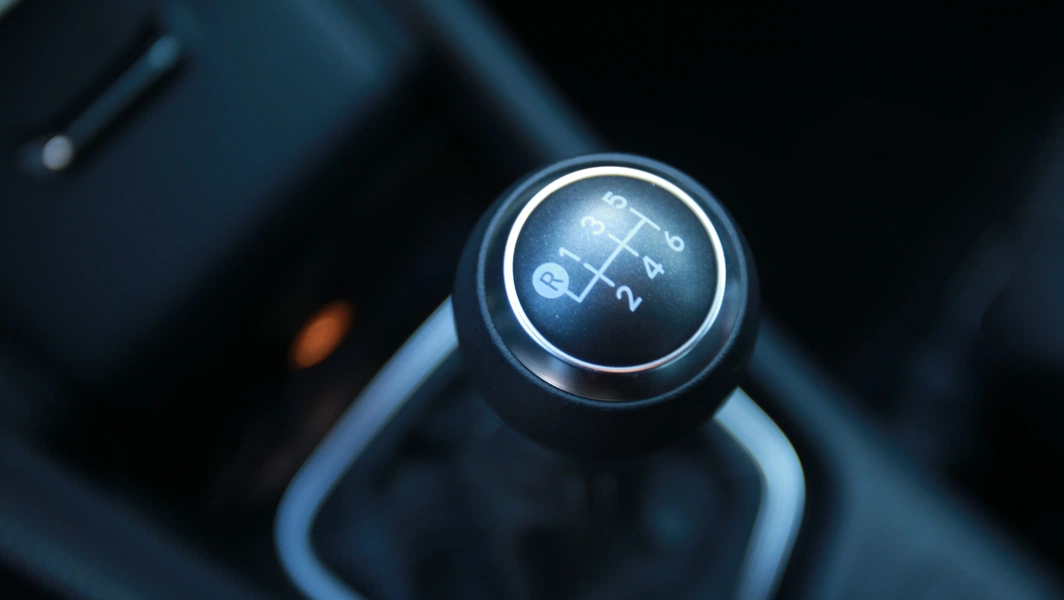9 manual transmission benefits and 2026 performance cars