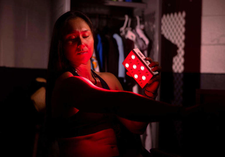 Answers to the biggest buyer questions on at-home red light therapy ...