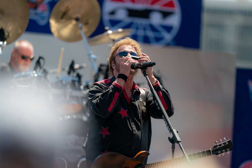 Outdoor concert moves to Pinnacle Bank Arena due to forecasted ...