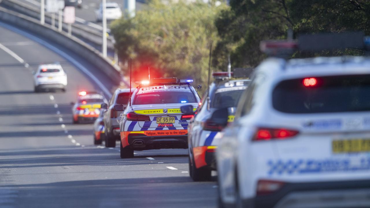 Wild cop car chase in Sydney suburbs