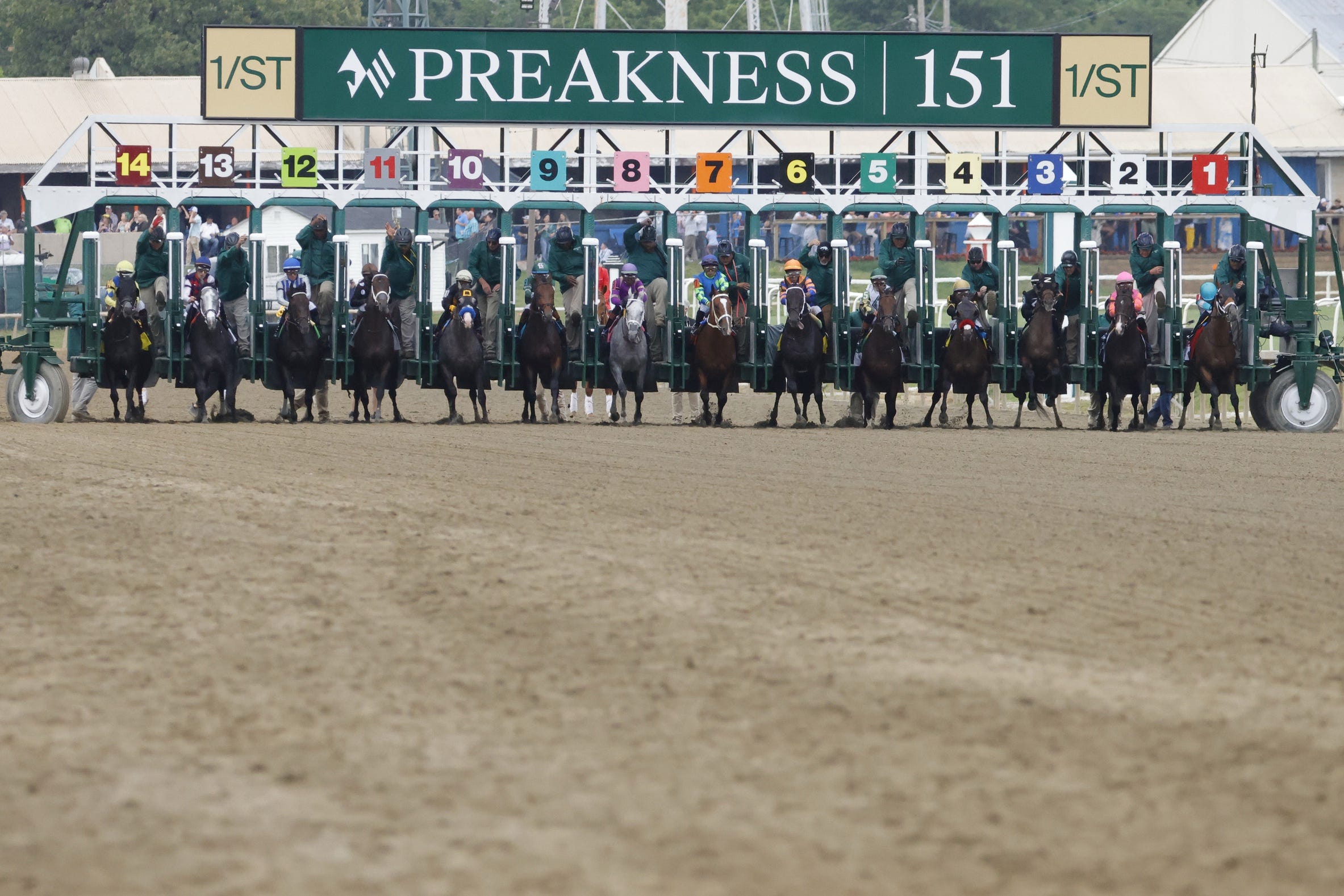 Maryland matches Churchill Downs' $85 million offer for Preakness Stakes
