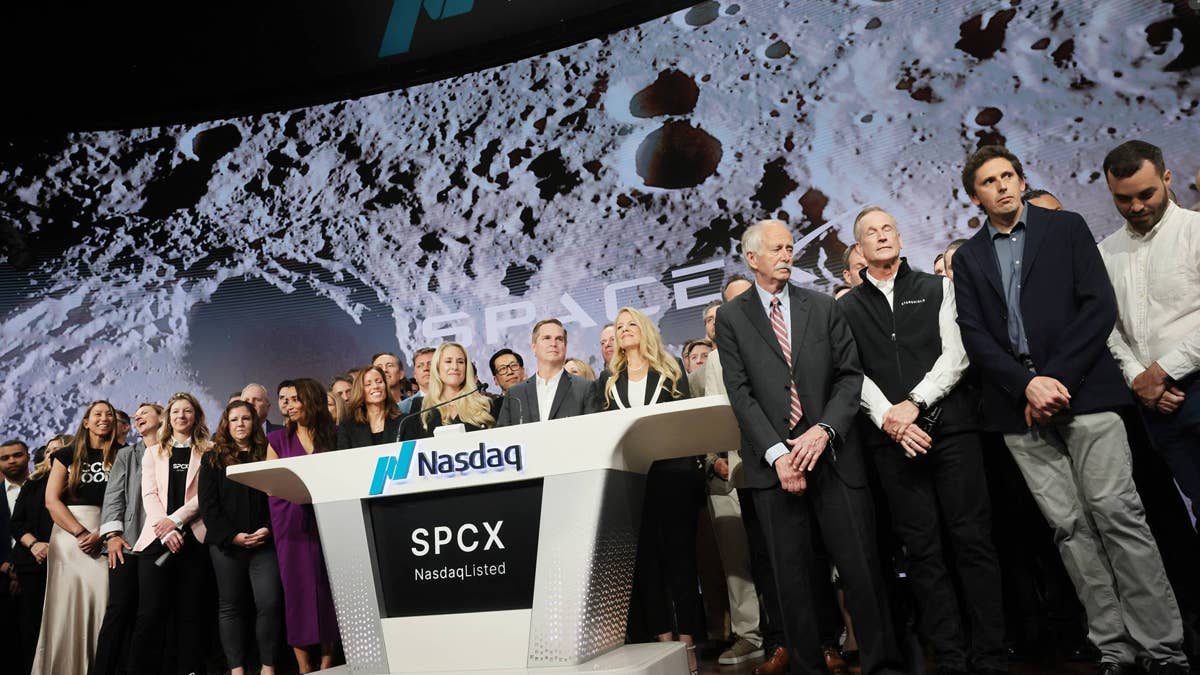 Vanguard says SpaceX portfolio impact will remain small