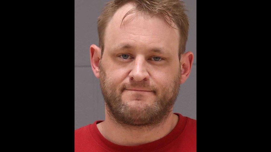 Aggressive driving, broken window: Court docs reveal what led up to ...