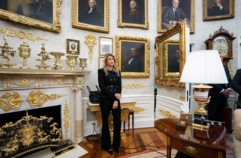 Trump revealed to be DIY-ing Oval Office decor held with glue