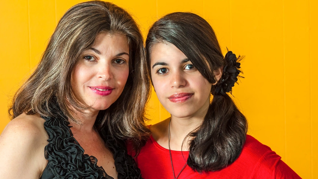 6 striking examples of family resemblance
