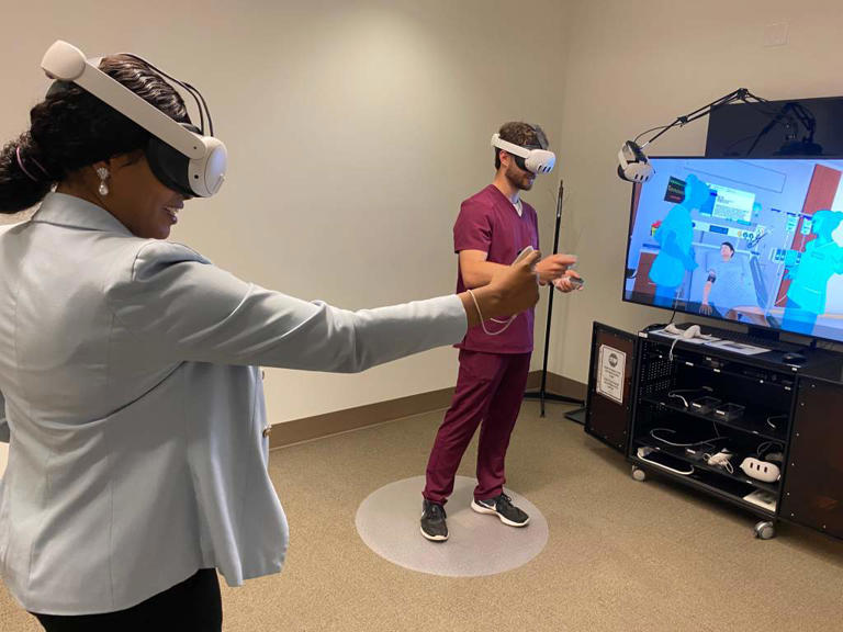Virtual reality pilot project gives Alberta nursing students hands-on ...