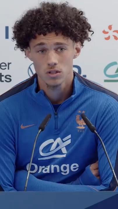 Vertical soccer WC26 France presser