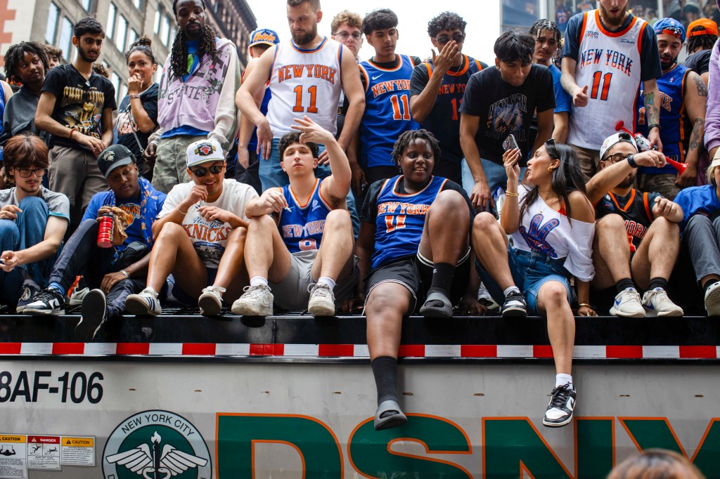 Knicks championship parade: New York celebrates first NBA title in 53 years