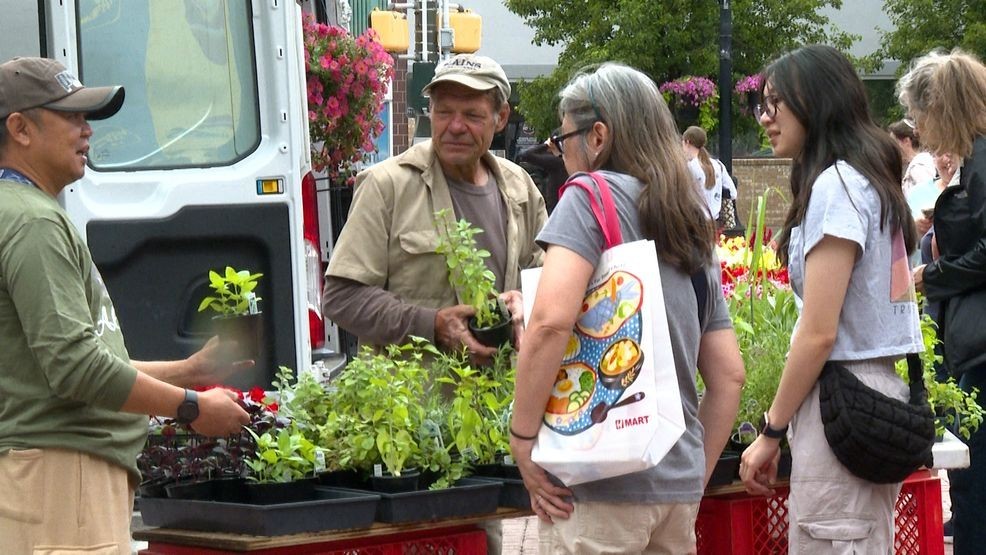 After spring freeze and rising costs, farmers welcome new market season ...