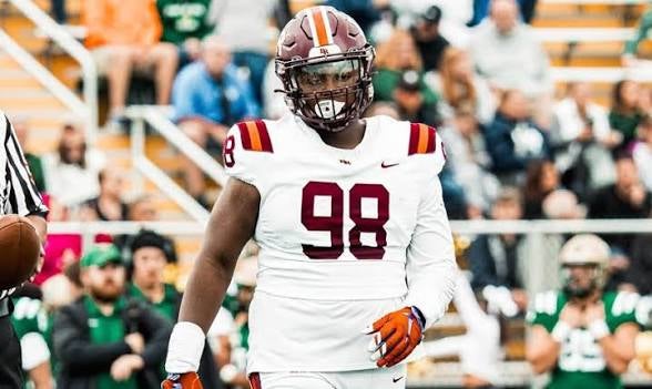 The latest Notre Dame recruiting victory shifts the 2027 defensive line ...