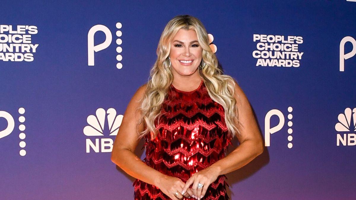 Heather McMahan thinks comedians avoiding certain topics is a 'cop-out ...